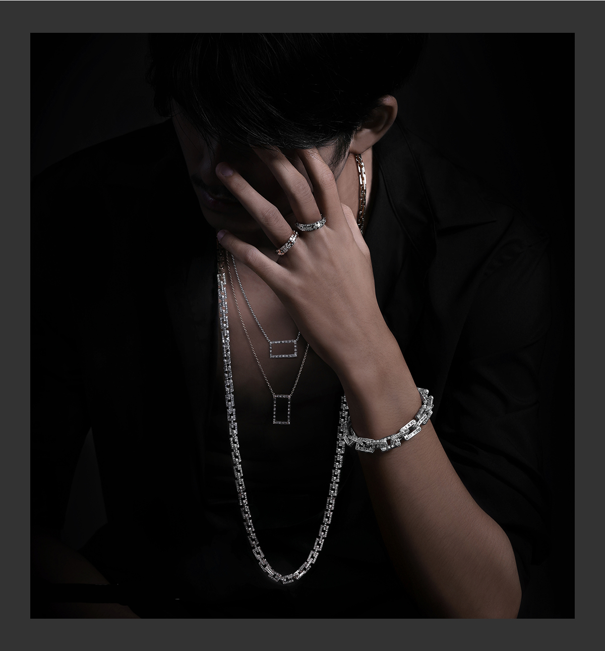 Sirus Chain Diamond Oversize Pendant - Sirus Tanya